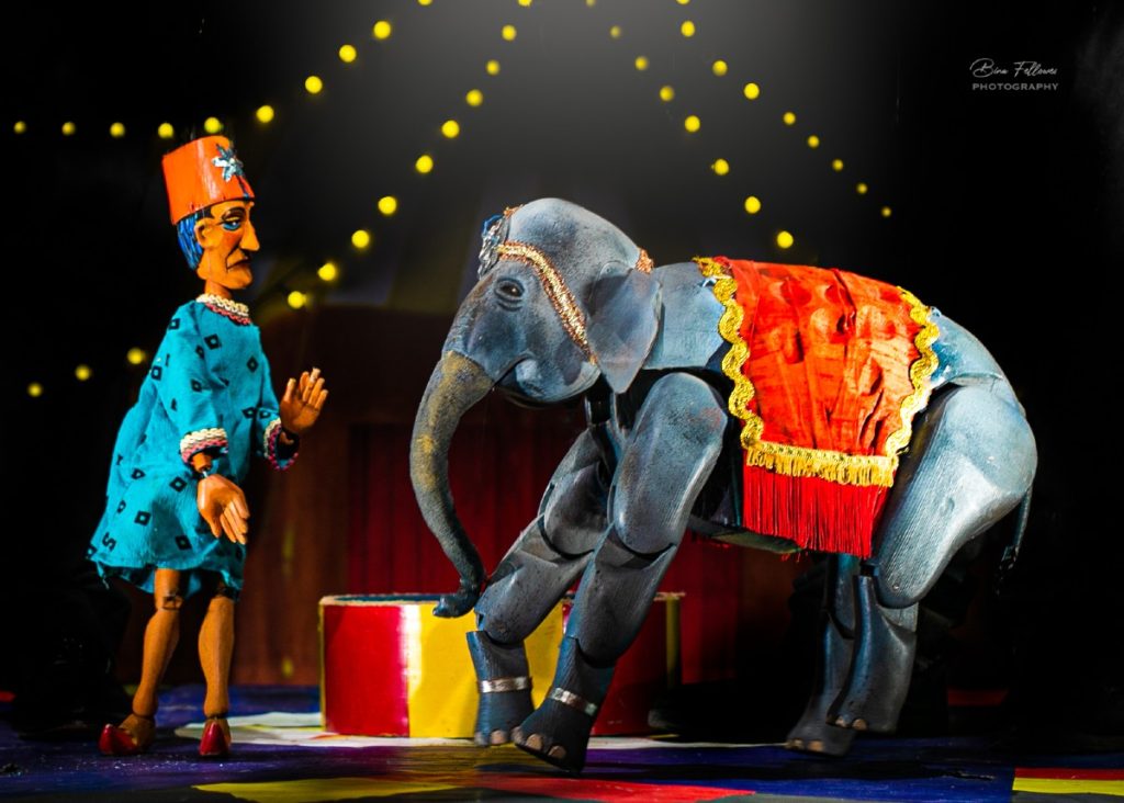 Live Puppet Theatre for Children - Upfront Puppet Theatre